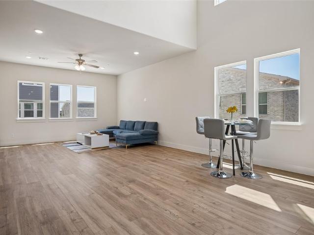 800 Comal Drive