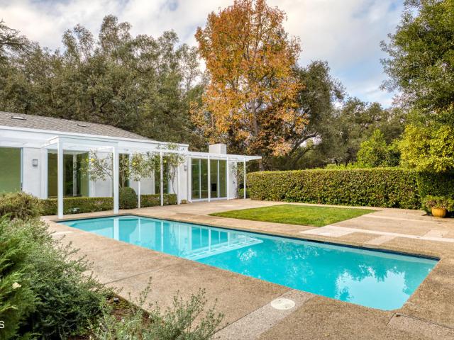 800 Canon Dr, Pasadena, CA 91106 | MLS #P1 26210 | Compass