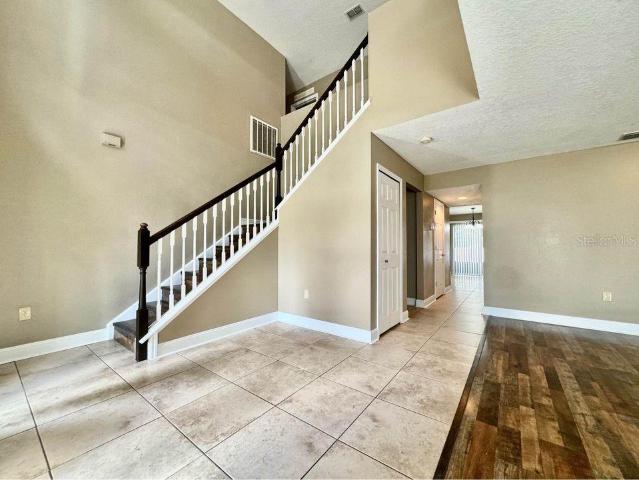 800 Clear Brook Ct, Fruitland Park, FL 34731 | MLS #G5110 | Compass