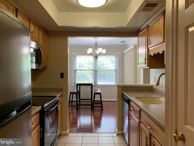 800 Amber Tree Court # 103