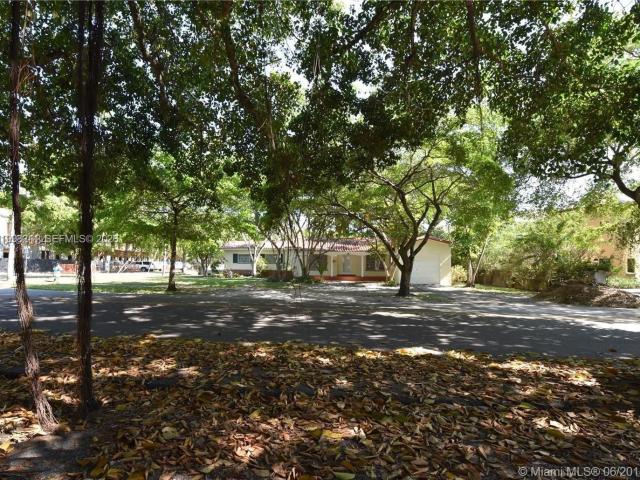 800 Andalusia Ave, Coral Gables, FL 33134 | MLS #A11998 | Compass