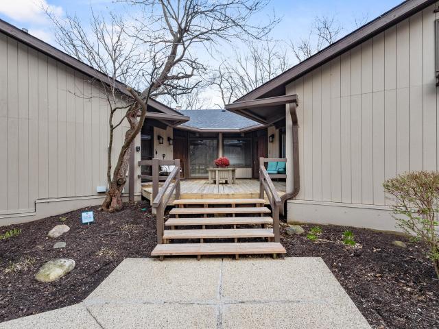 800 Aspen Dr, Unit C5, Fontana, WI 53125 | MLS #1959 | Compass