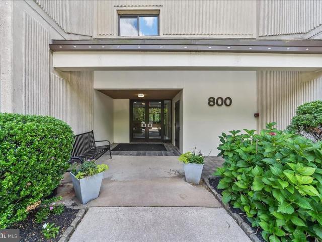 800 Avondale Road # 2Q