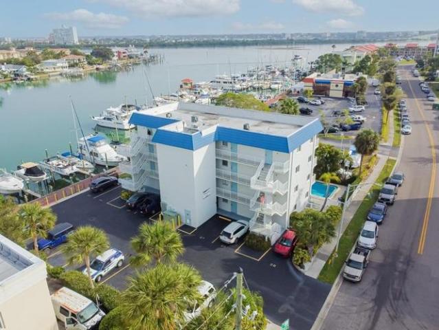 800 Bayway Blvd 22, Clearwater, FL