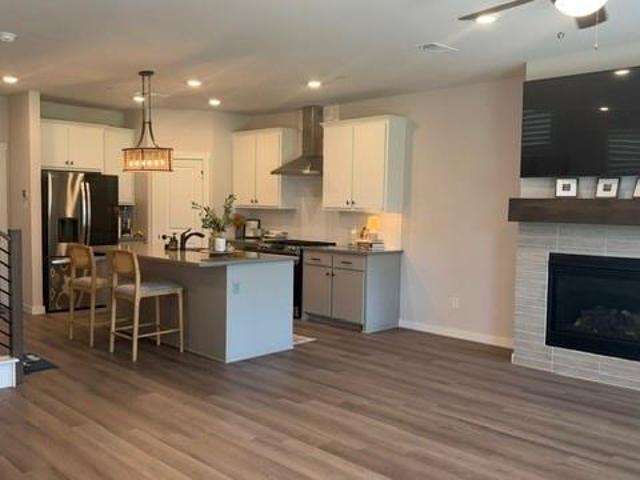800 Bandera Court