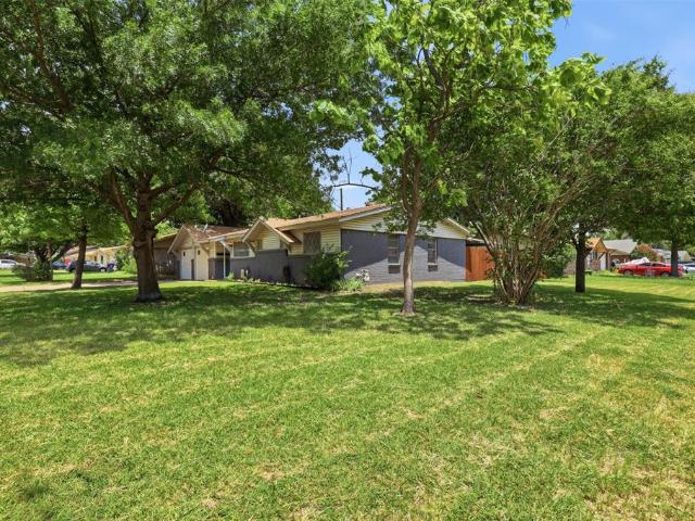 800 Belaire Drive