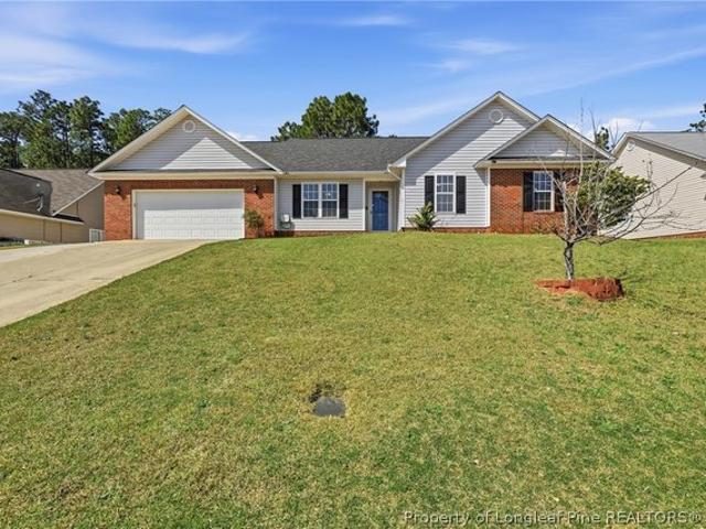 800 Bramblegate Rd, Hope Mills, NC 28348