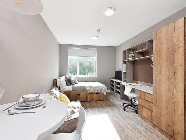 800 Bristol Road, Birmingham B29 Studio to rent £1,192 pcm £275 pw