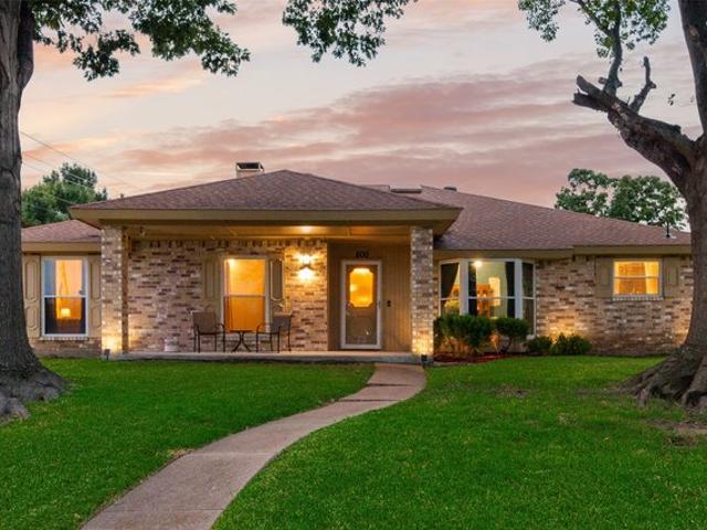 800 Brownfield Dr, Mesquite, TX 75150