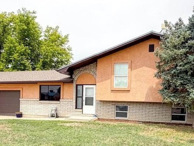 800 Buttercup Ln, Rocky Ford, CO 81067