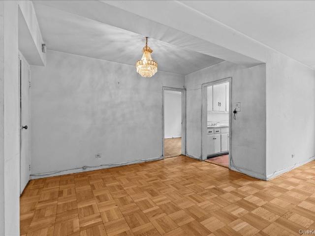 800 Grand Concourse 1CN