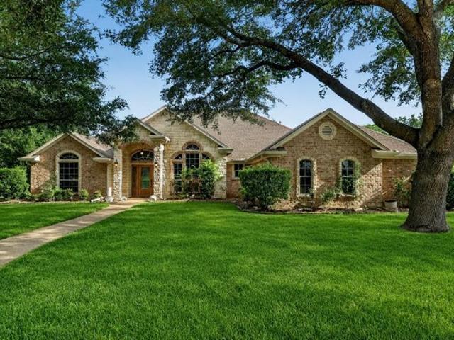 800 Granite Ln, Lorena, TX 76655