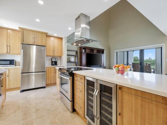 800 Greensward Ct Unit 203I, Delray Beach, FL 33445