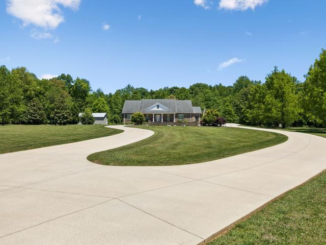 800 Grove Rd
