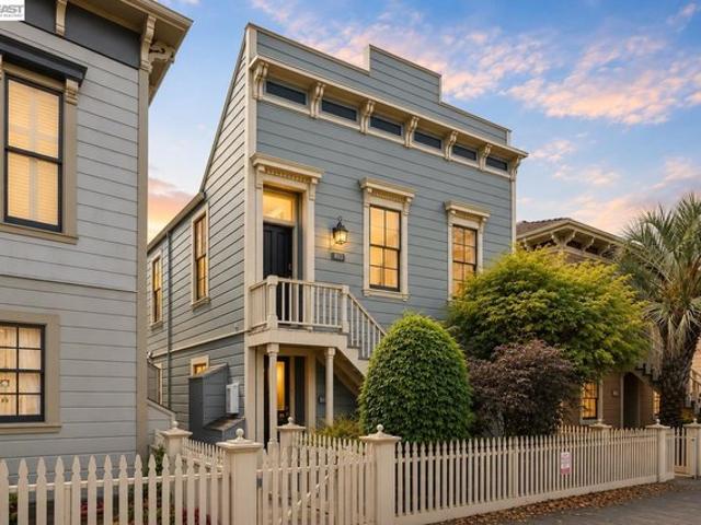 800 Delaware St Unit 1020, Berkeley, CA 94710