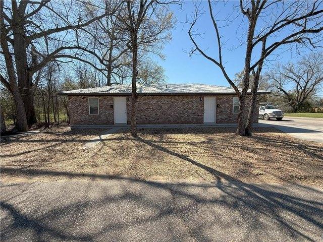 800 E 5th St, Bogalusa, LA 70427