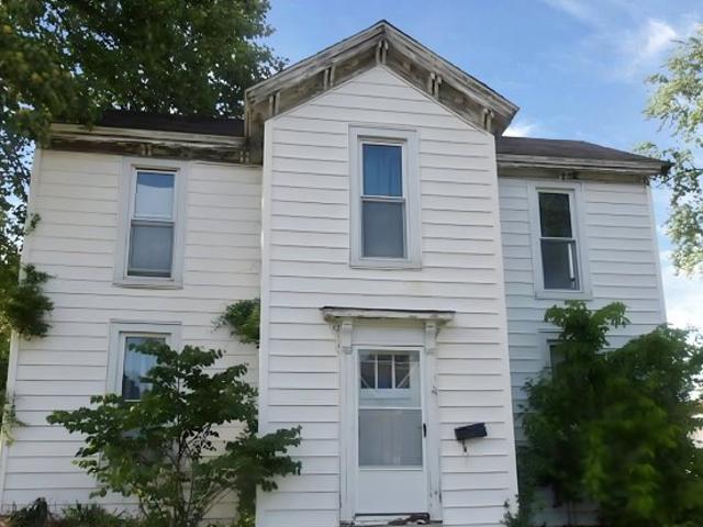 800 E 3rd St, Pana, IL 62557