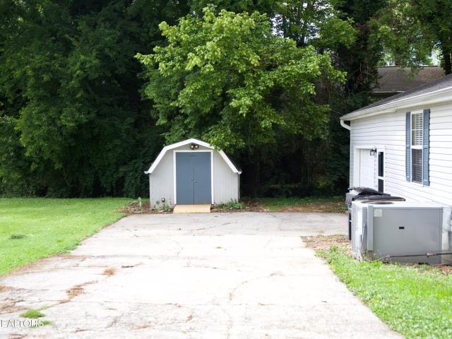 800 E Inskip Drive