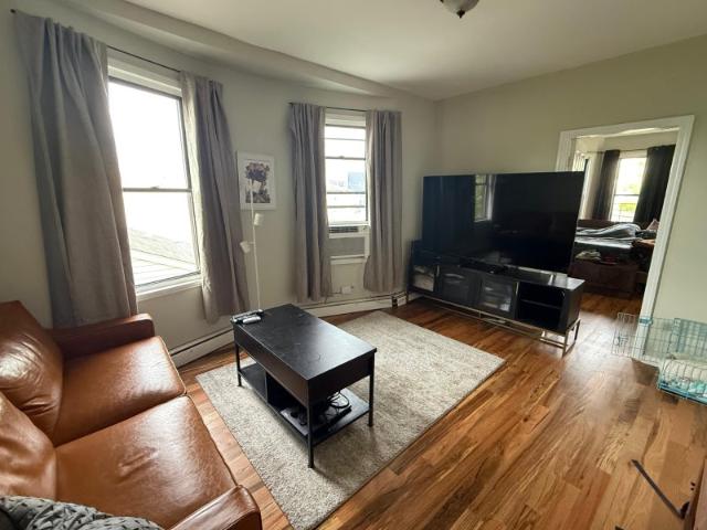 $800 Furnished Room | Shared 3BR 2 Bath Apartment