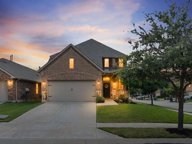 800 Kirby Dr, Lantana, TX 76226