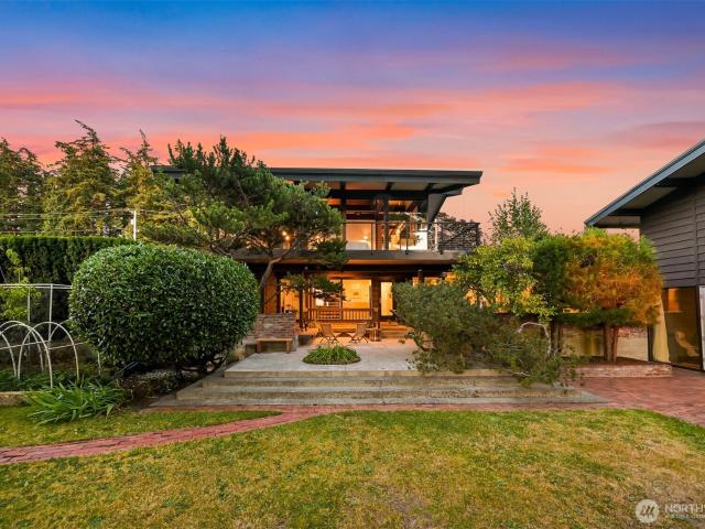800 Highland Drive