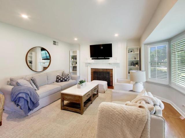 800 Hunter Road