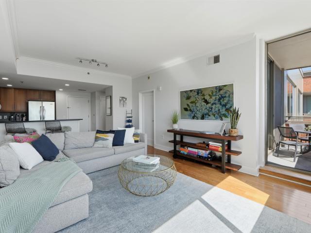 800 Jackson St # 1006