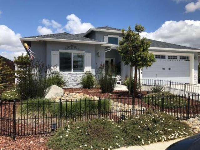800 La Baig Dr, Hollister, CA 95023
