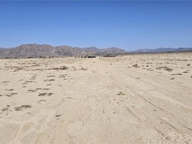 800 Lincoln Ave, Lucerne Valley, CA 92356