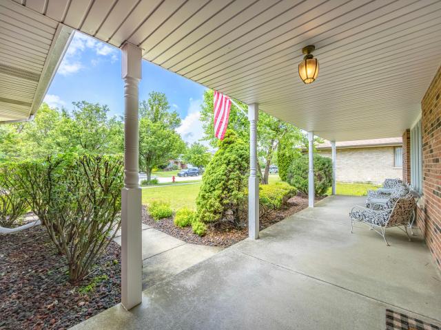 800 Lisdowney Drive