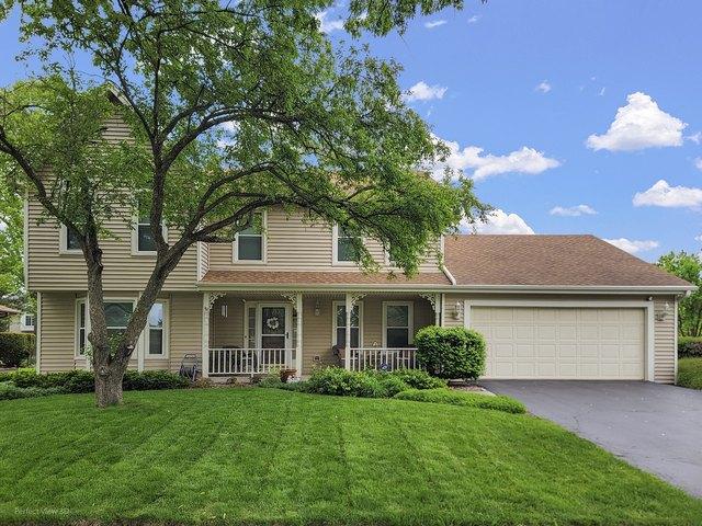 800 Manchester St, Naperville, IL 60563