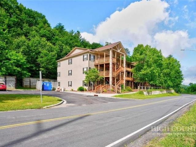 800 Meadowview Dr Apt 10, Boone, NC 28607