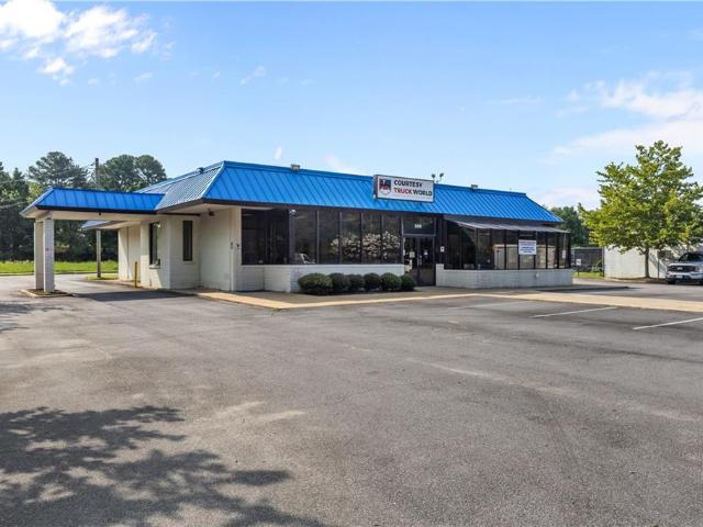 800 Military HWY S