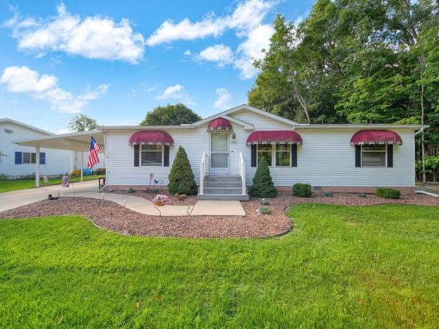 800 Missouri River Dr, Adrian, MI 49221