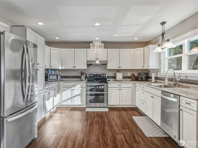 800 N 23rd Avenue