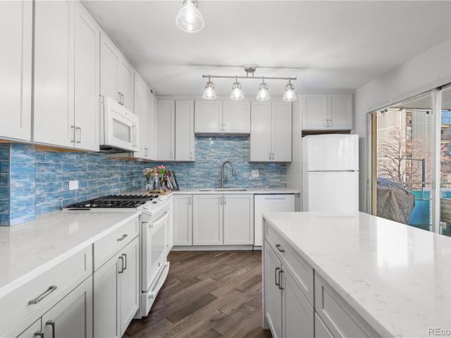 800 N Washington Street # 401