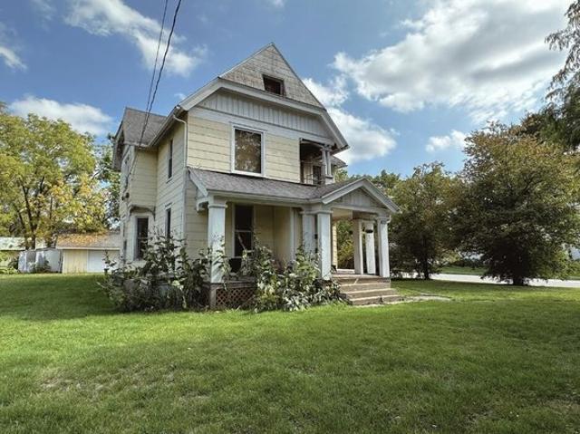 800 N Main St, Lake Mills, WI 53551