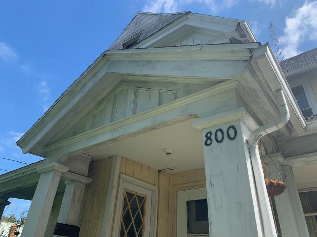 800 N Main St