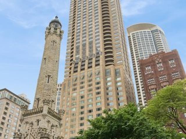 800 N Michigan Ave Apt 2003, Chicago, IL 60611
