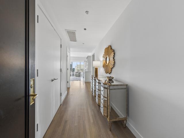 800 N Michigan Avenue # 2202