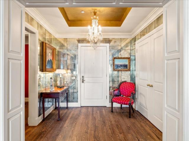 800 N Michigan Avenue # 5501