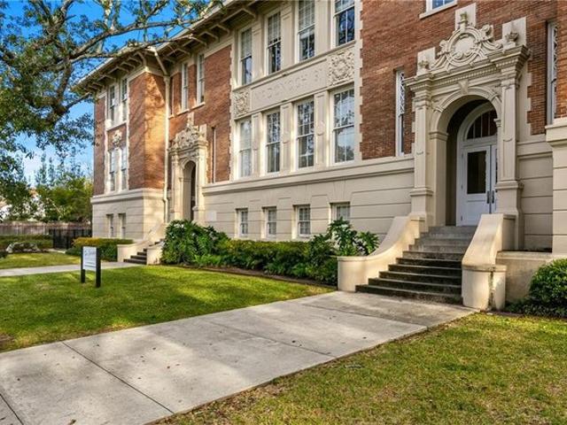 800 N Rendon St Unit 109, New Orleans, LA 70119