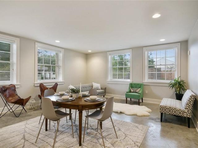 800 N Rendon Street # 104