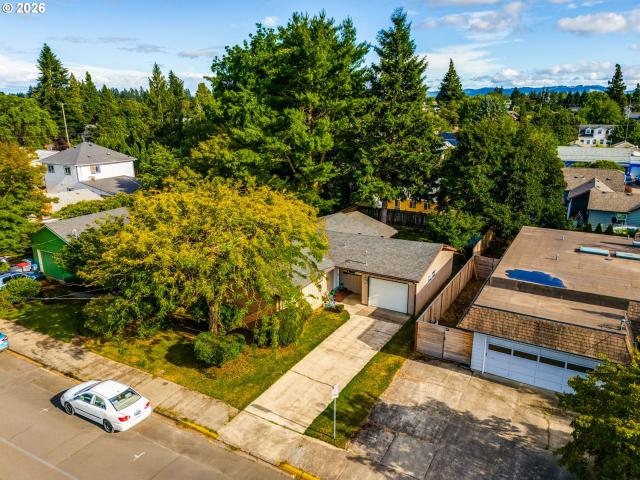 800 NE 15TH ST