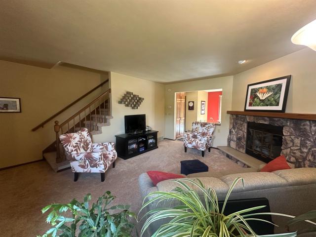 800 s westhaven place
