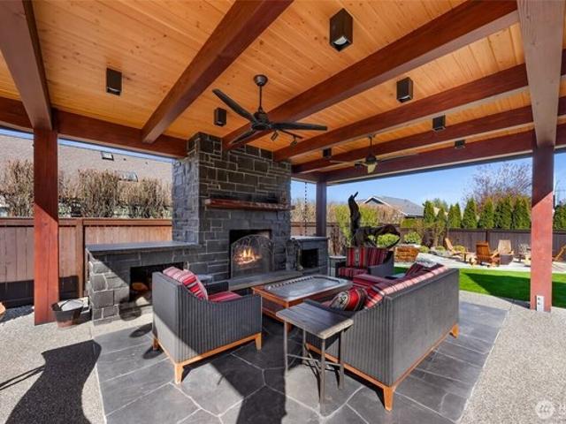 800 S Park St, Lynden, WA 98264
