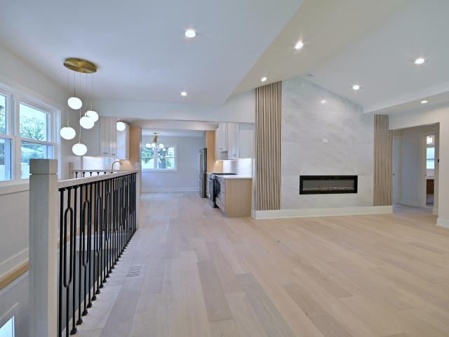 800 S Swain Avenue