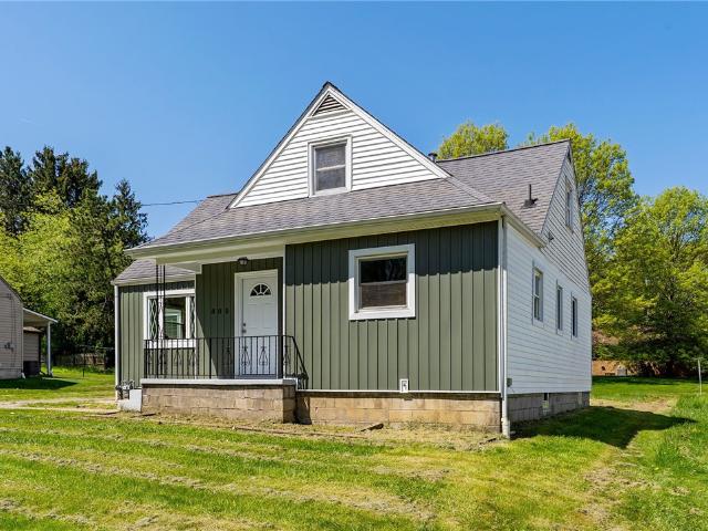 800 Smith Ave