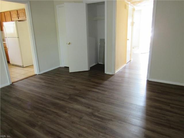 800 Saint Denis CT