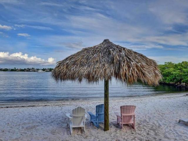 800 Scotia Dr #104, Hypoluxo, FL 33462